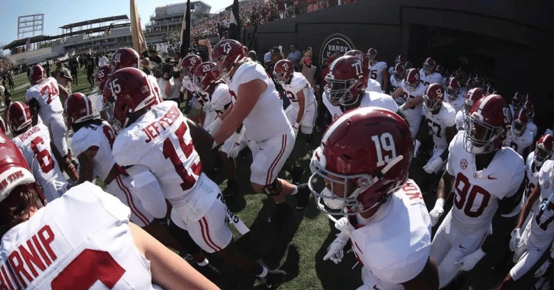 Alabama aiming to 'stay together' to move forward after upset loss