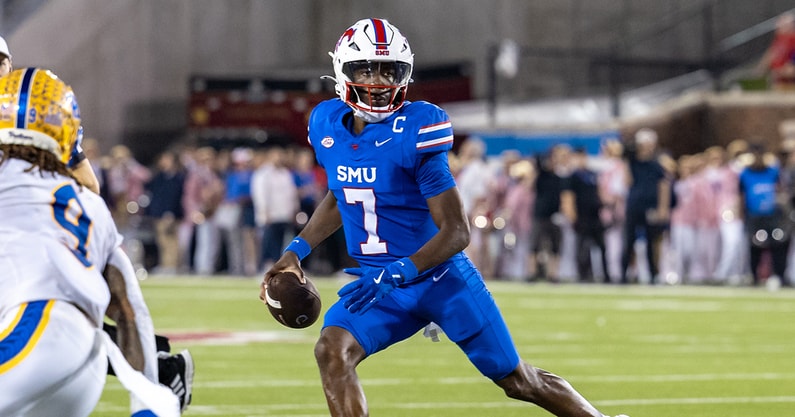 SMU QB Kevin Jennings on his bye week, watching Texas-Florida, CFP buzz ...
