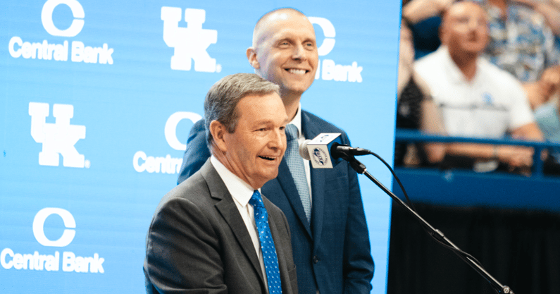 Mitch Barnhart likes Mark Pope's balance in recruiting: "Anybody can ...