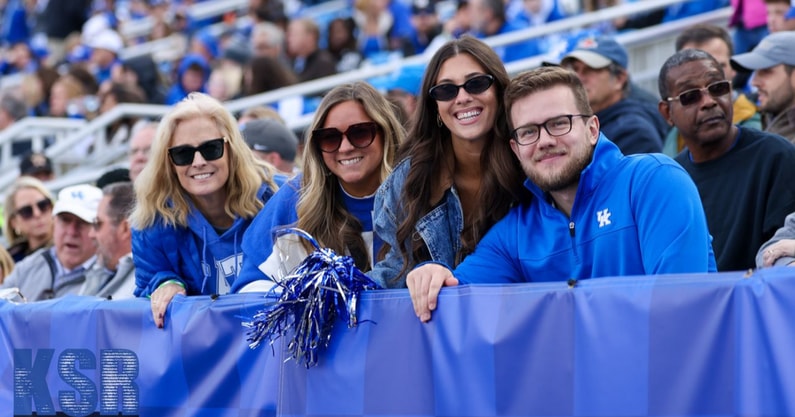 UK Fans of the Day want Hump Day Kentucky Football Notes - On3