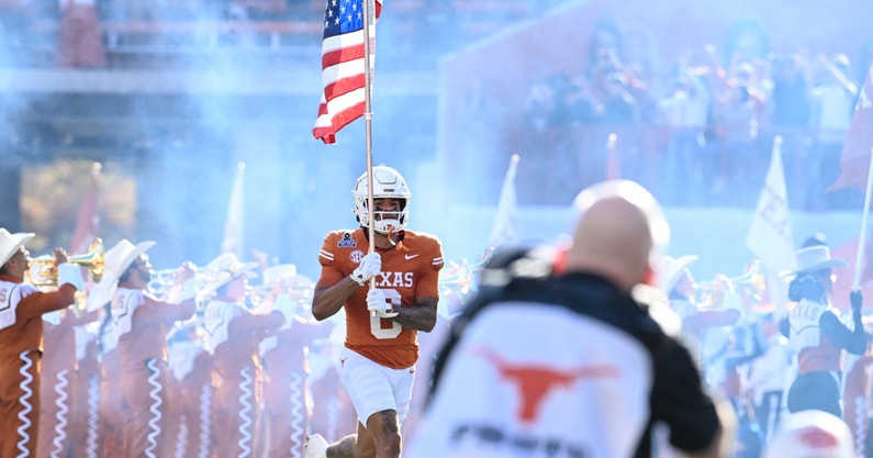 Inside the Program: WR Progress, DT Reinforcements, RB & O-Line Taking ...