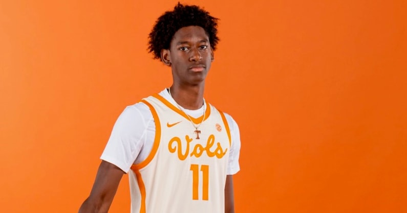 4-star small forward Ralph Scott commits to Tennessee Basketball