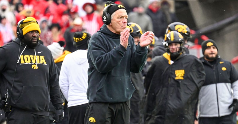 Iowa Hawkeyes Football Transfer Portal Tracker