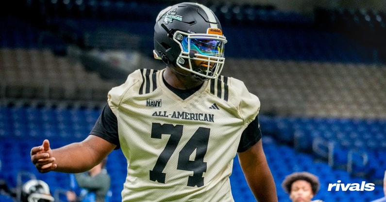 Gators expand junior day OL list with pair of Navy All-Americans
