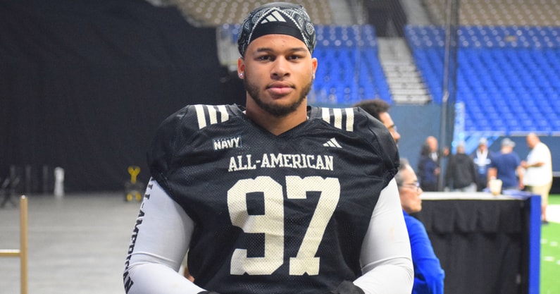 Rivals300 DL signee Titan Davis prepares for new era of Michigan ...