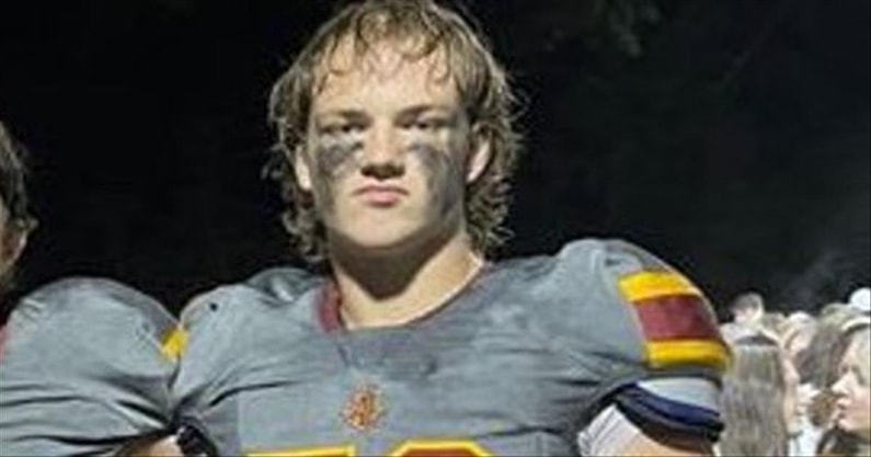 Miami surprises 2026 OT Maxwell Riley with early offer