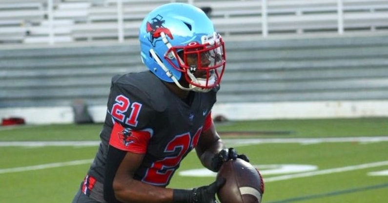 Miami becomes latest to offer top-100 2025 Texas linebacker