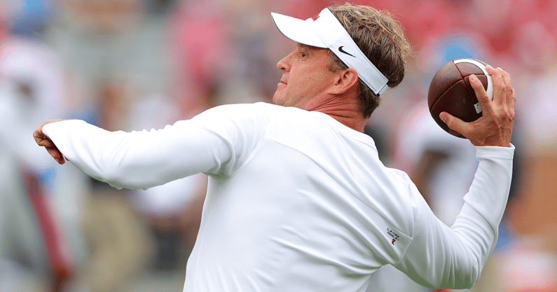 Lane Kiffin addresses Tennessee fans trashing Ole Miss sideline, final ...