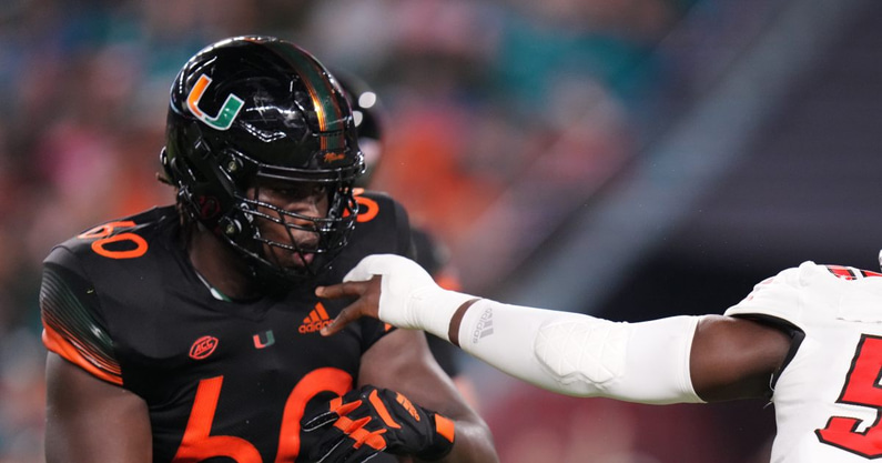 Miami offensive tackle Zion Nelson produces top-two pass blocking grade ...