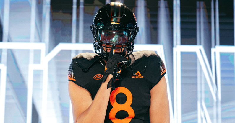 Riley Williams announces for the Miami Hurricanes over ‘Bama, Ohio ...