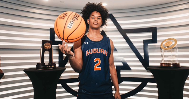 Four-star guard Aden Holloway commits to Auburn - On3