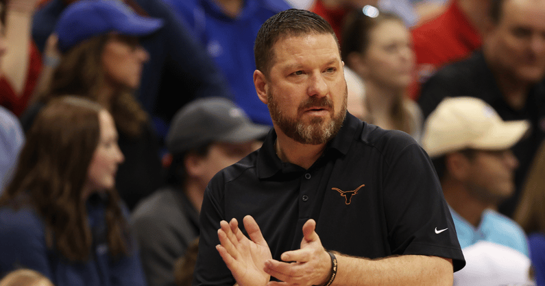 Chris Beard gives take on new stadium, reveals best parts - On3