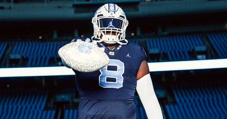 3-star DL Joshua Horton commits to North Carolina: 'They will push me ...