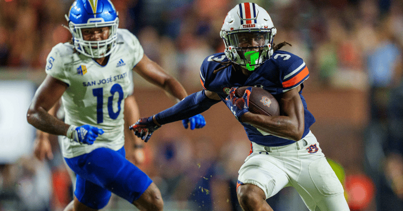 Auburn still looking for big plays after slow start through the air