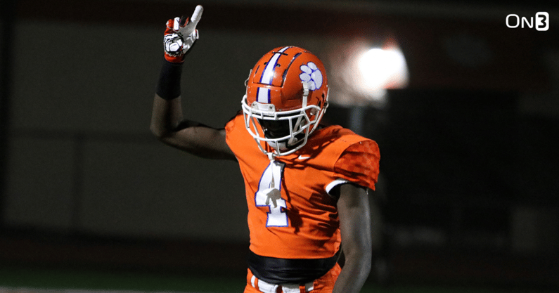 2024 top-10 overall prospect Mike Matthews visiting Tennessee this ...