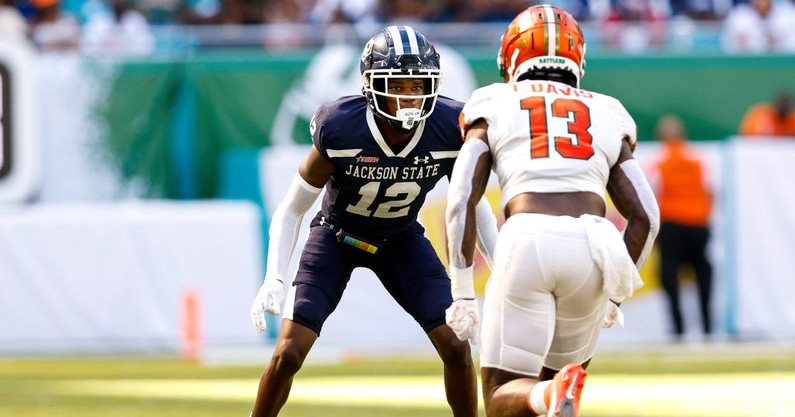 Jackson State CB Travis Hunter signs NIL deal with SoHoodie - On3