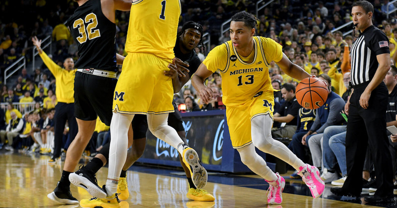 Michigan basketball: Jett Howard's all-around game impresses