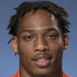 Xavier Scott - Illinois Fighting Illini - Cornerback