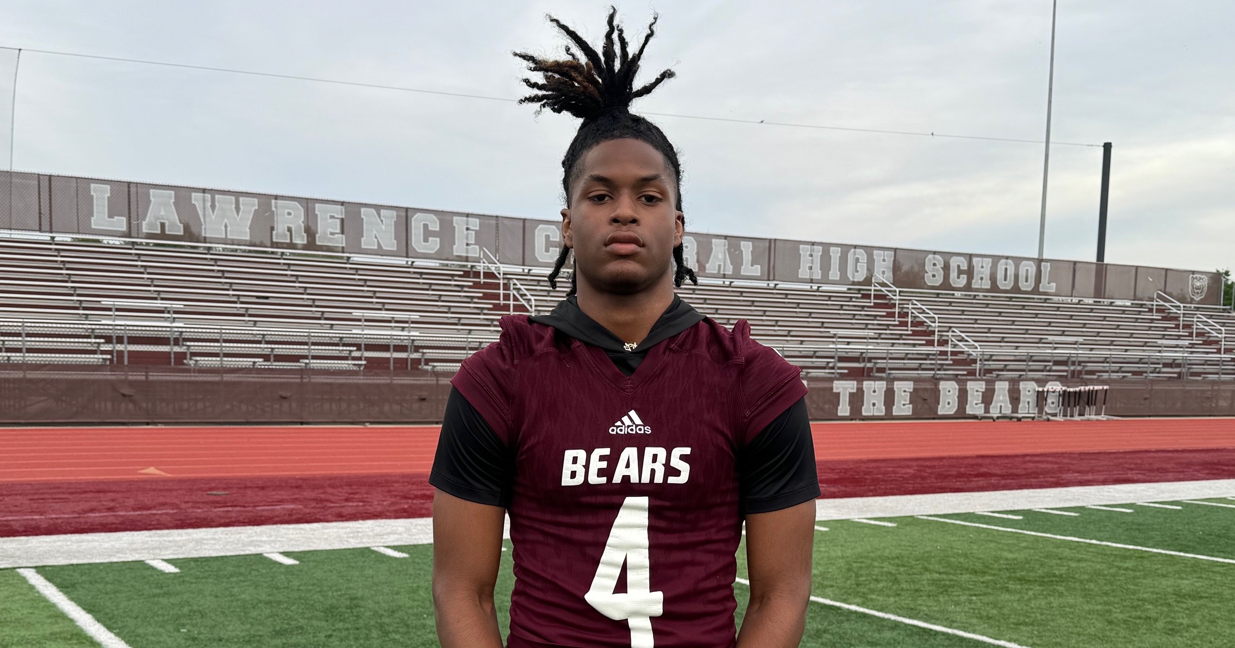 Nizyi Davis schedules four official visits