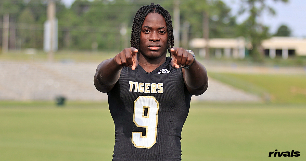 Elite LB prospect, touted 2028 QB love their Auburn experience over the ...