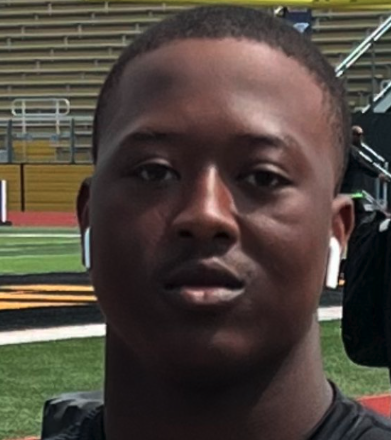 Dwayne Green Jr. - St. Frances Academy - Linebacker