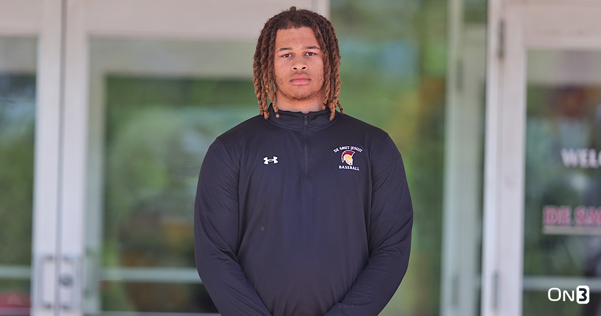 Top 100 defensive line prospect locks in Penn State visit for this ...