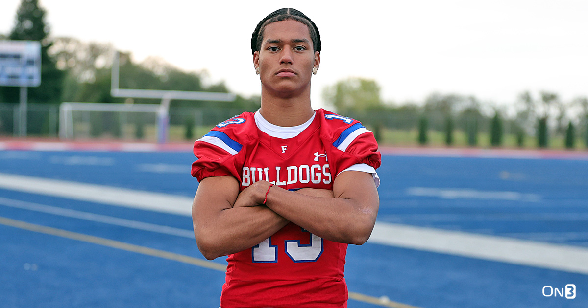 4-WR Rico Flores locks in first official visit - On3