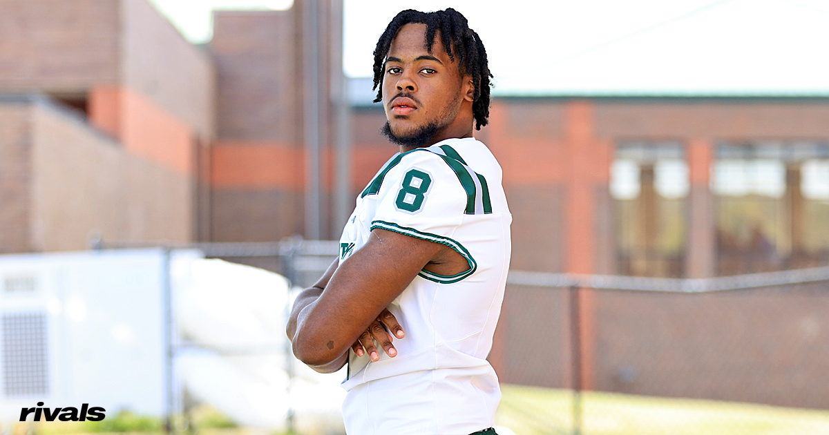 Michigan recruiting: Latest on Top 100 EDGE Julian Walker