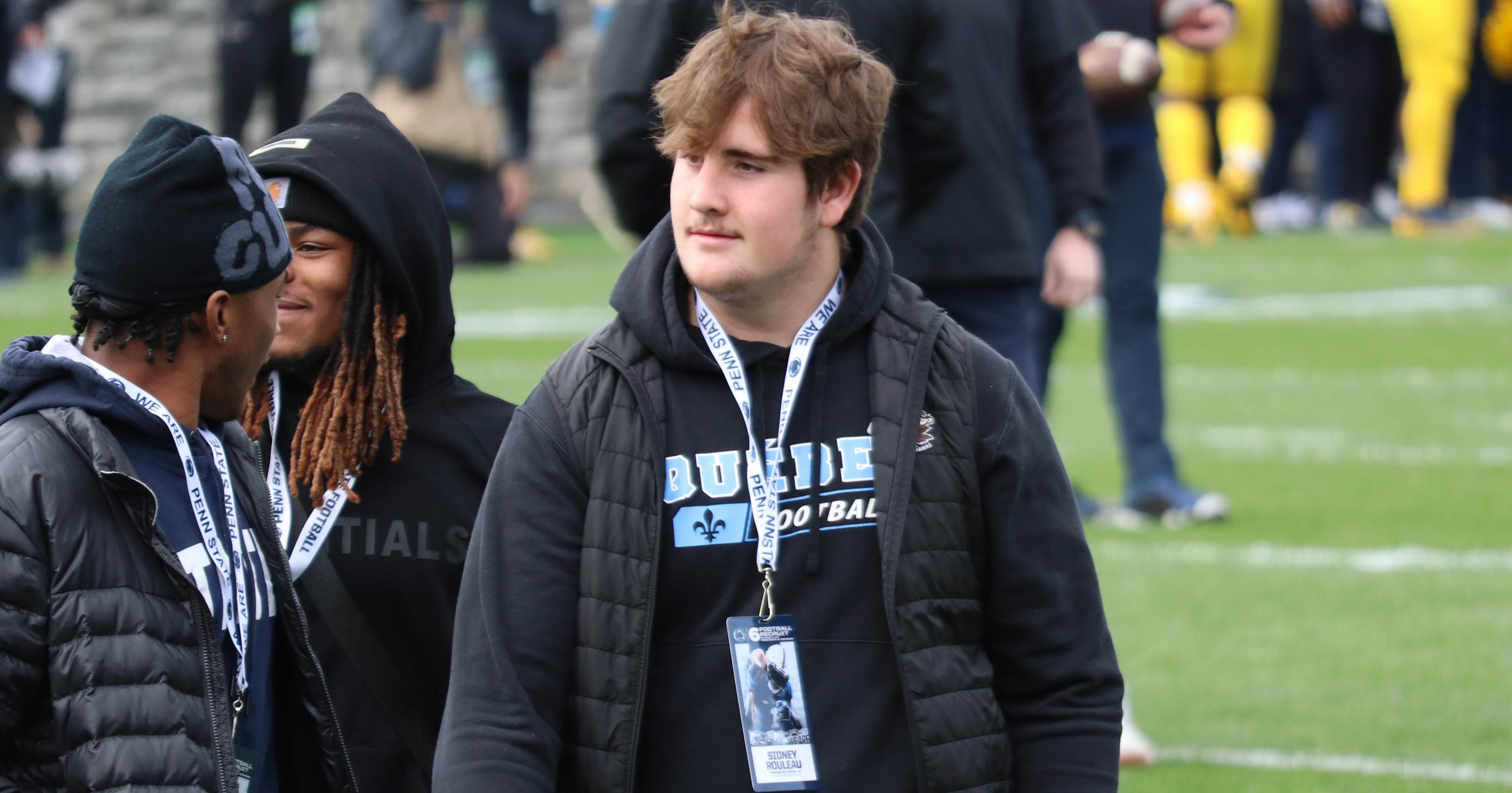 Oregon Pursuing Canadian-Born OL Sidney Rouleau