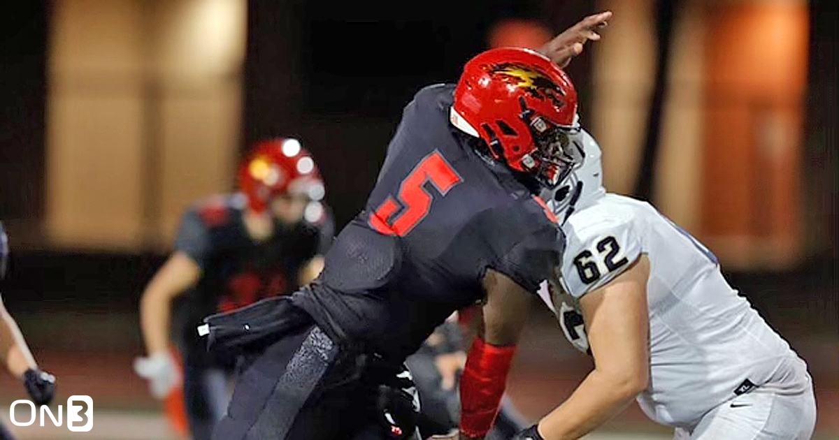 WATCH: 5-star DL Anthony Lucas skies for TD reception - On3