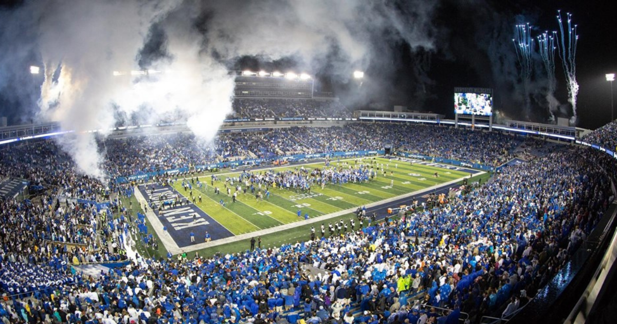 Kroger Field leaning toward requiring masks indoors and in crowded ...