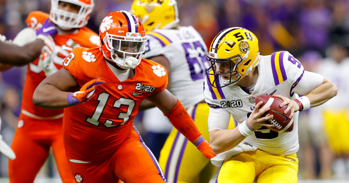 Tyler Davis: Clemson football star out for Georgia Bulldogs game