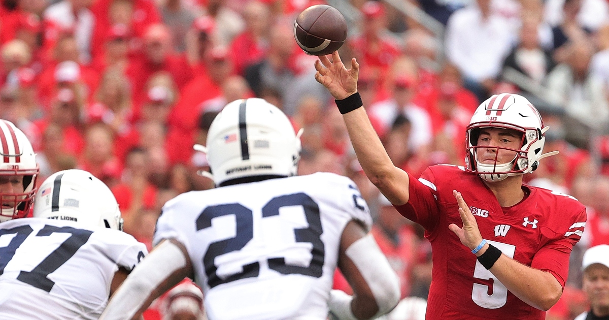 Wisconsin Badgers: Injury update on quarterback Graham Mertz