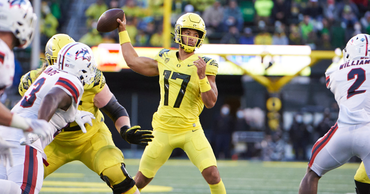 Ty Thompson "cool, calm, collected" in Oregon debut - On3