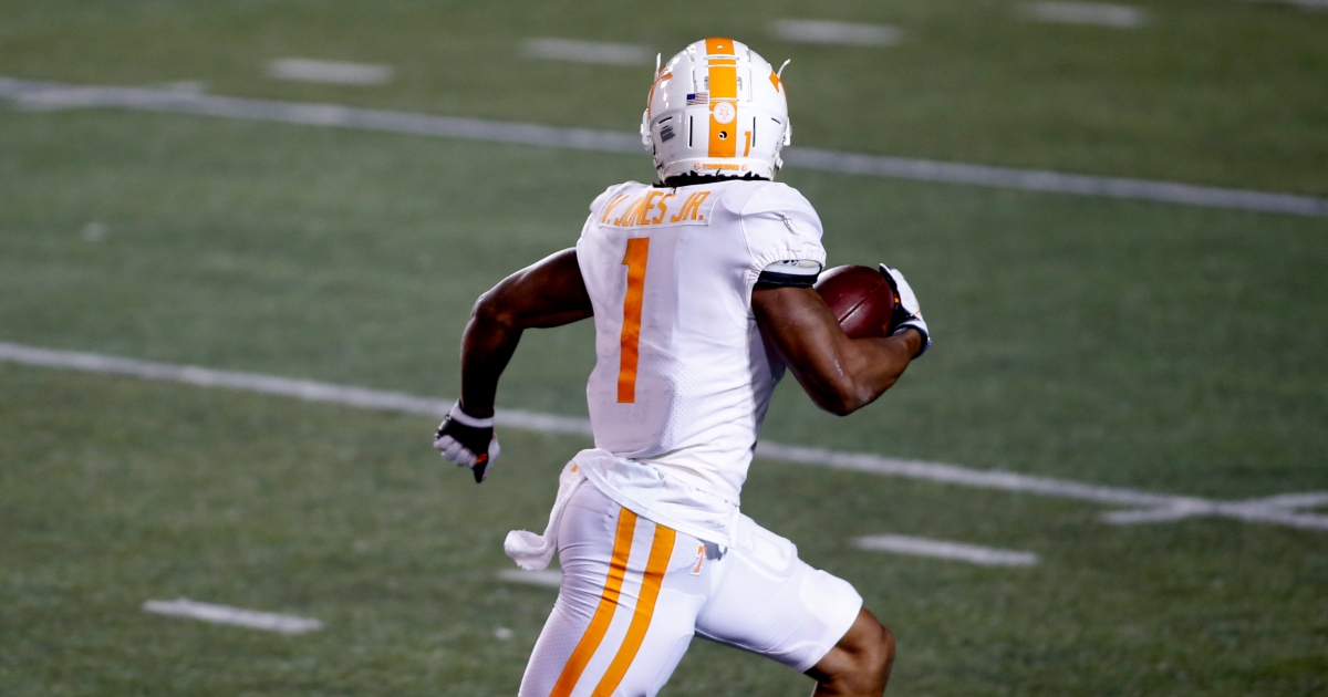 WATCH: Velus Jones turns screen pass into 35-yard Tennessee TD - On3
