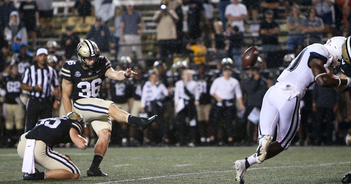 WATCH: Vanderbilt flag-bearer runs through end zone during game