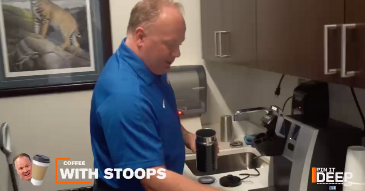 WATCH: Mark Stoops shows off barista skills - On3