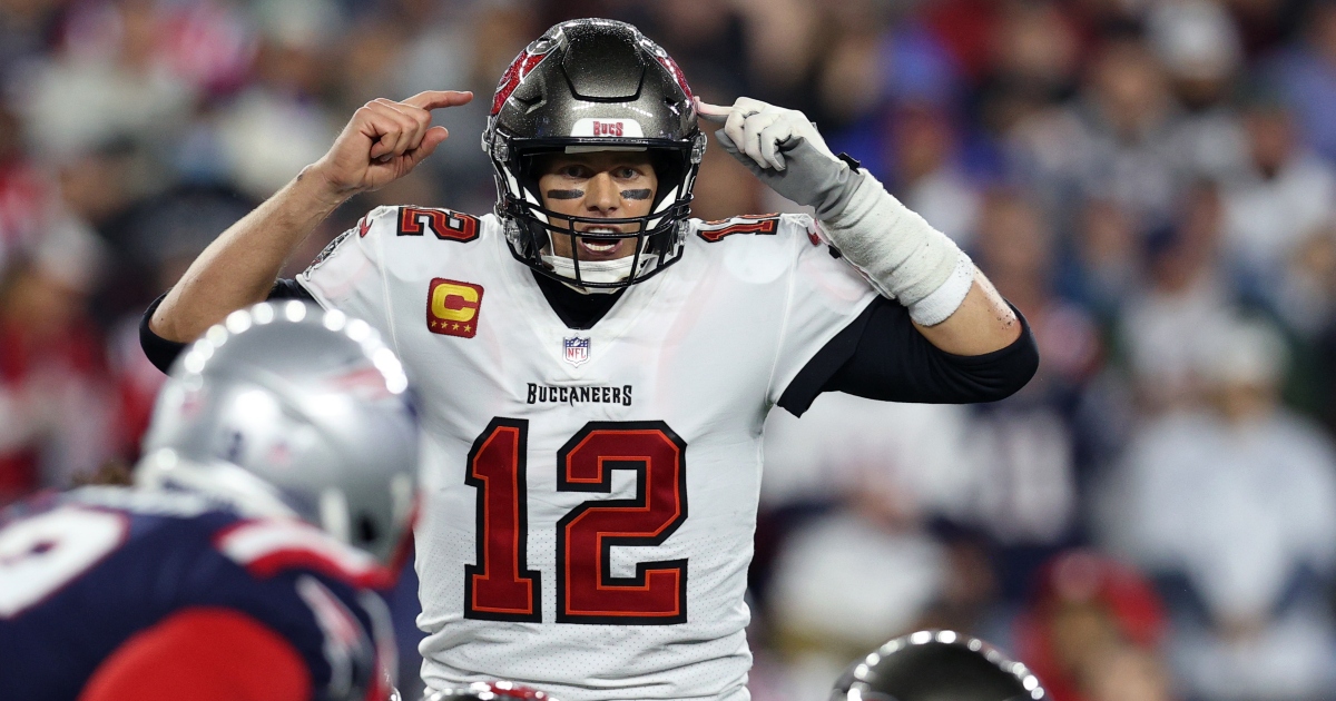 WATCH: Tom Brady compliments Mac Jones following matchup - On3