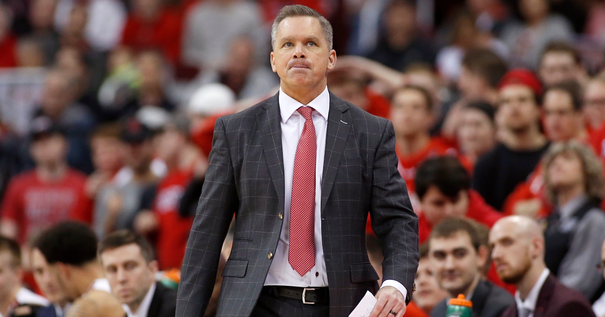 WATCH: Chris Holtmann poses as reporter, asks players questions at Big ...