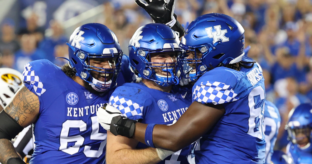 Kentucky offensive lineman Eli Cox is an ESPN Midseason All-American - On3