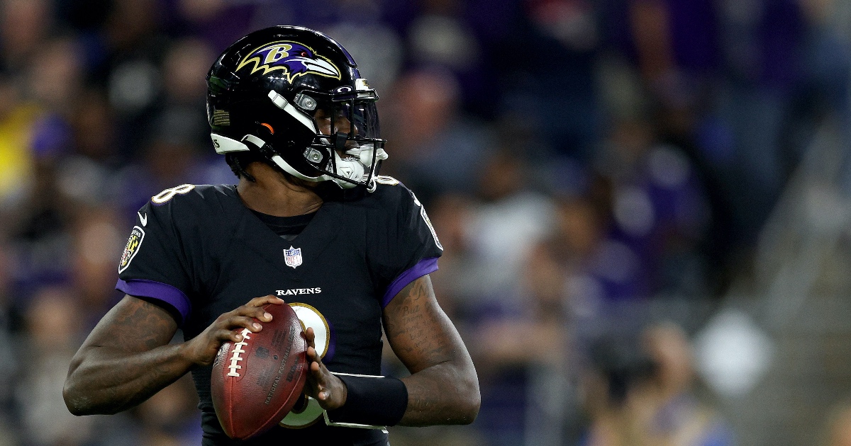 Lamar Jackson catches own deflected pass for 1st down vs. Chiefs in AFC ...