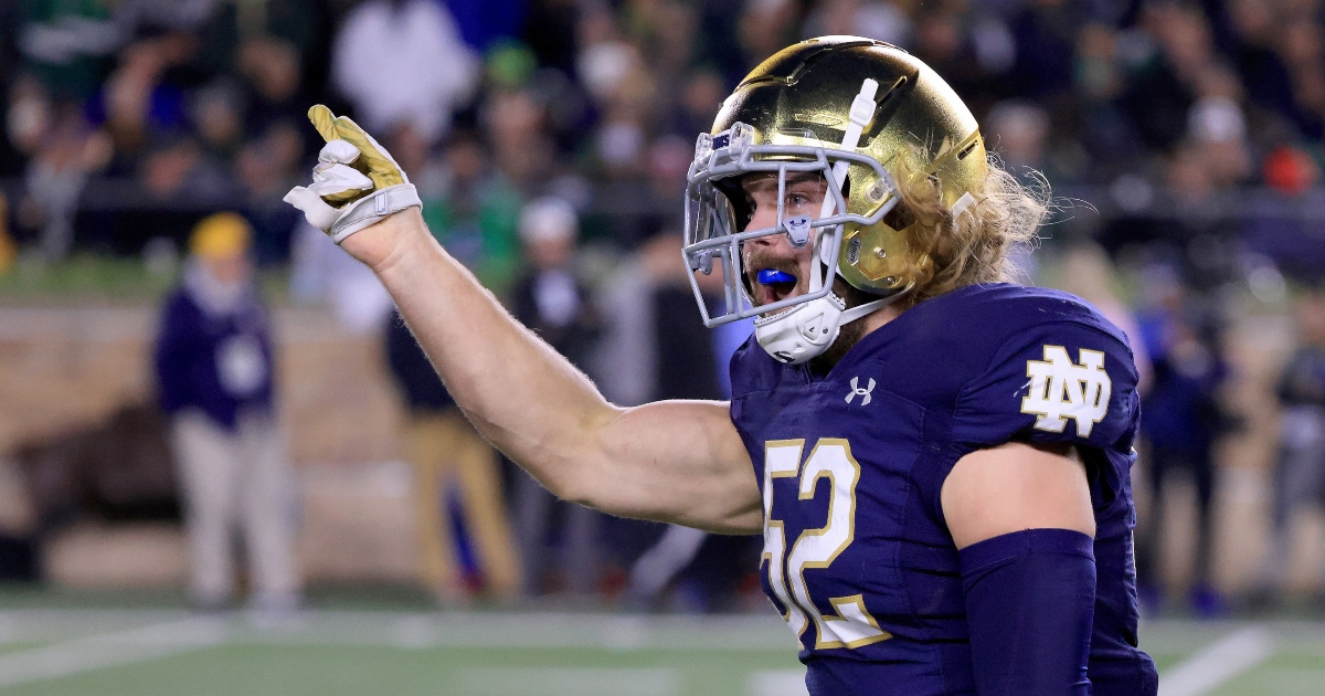 Linebacker Bo Bauer is back for 2022 with a Notre Dame record in view