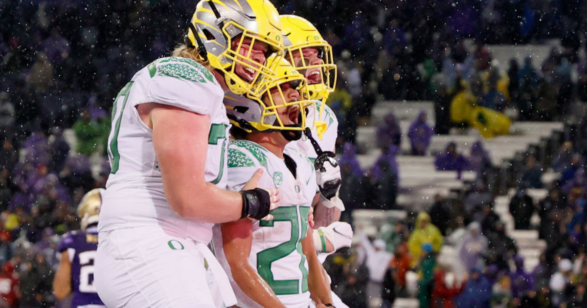 Oregon continues to climb in AP, coaches polls - On3
