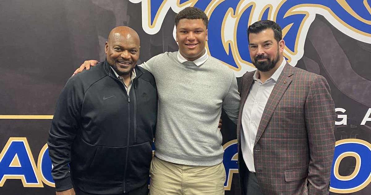 Ohio State's Ryan Day, Larry Johnson visit 4-star DL target Hero Kanu - On3