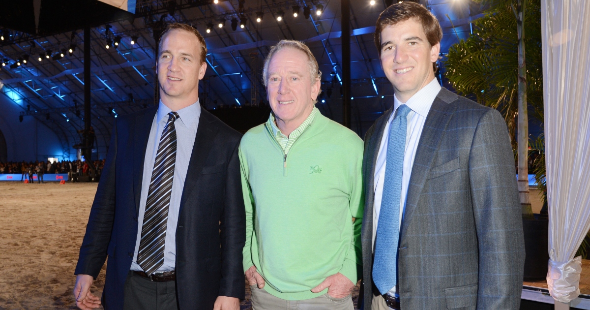 Ten quarterbacks named as finalists for the 2021 Manning Award - On3