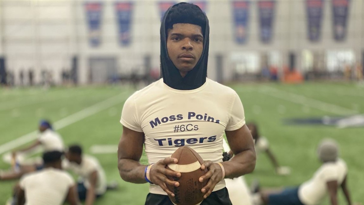 Four-star WR Larry Simmons “100 percent” committed to Ole Miss