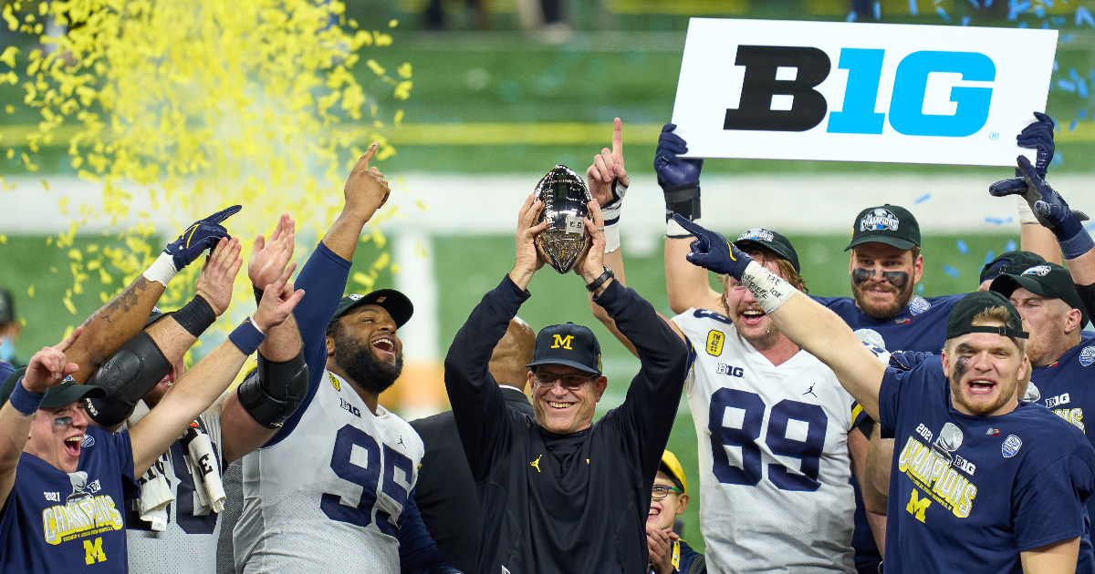 Michigan football reveals uniform combination for Purdue game