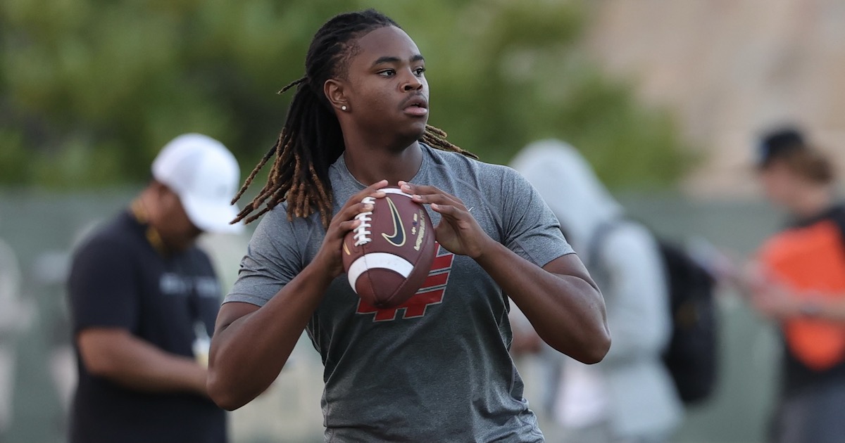 WATCH: Texas QB commit Maalik Murphy hurdles over defender - On3