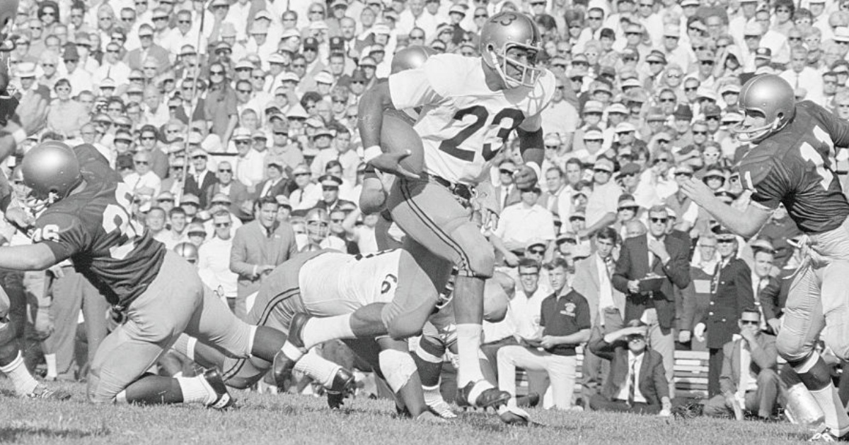 Remembering notable college football deaths from 2021