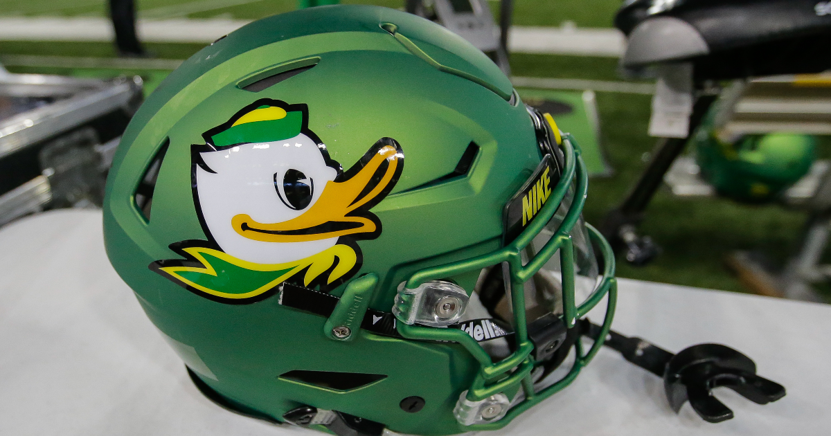 Star Oregon receiver declares for NFL draft, will miss Alamo Bowl - On3